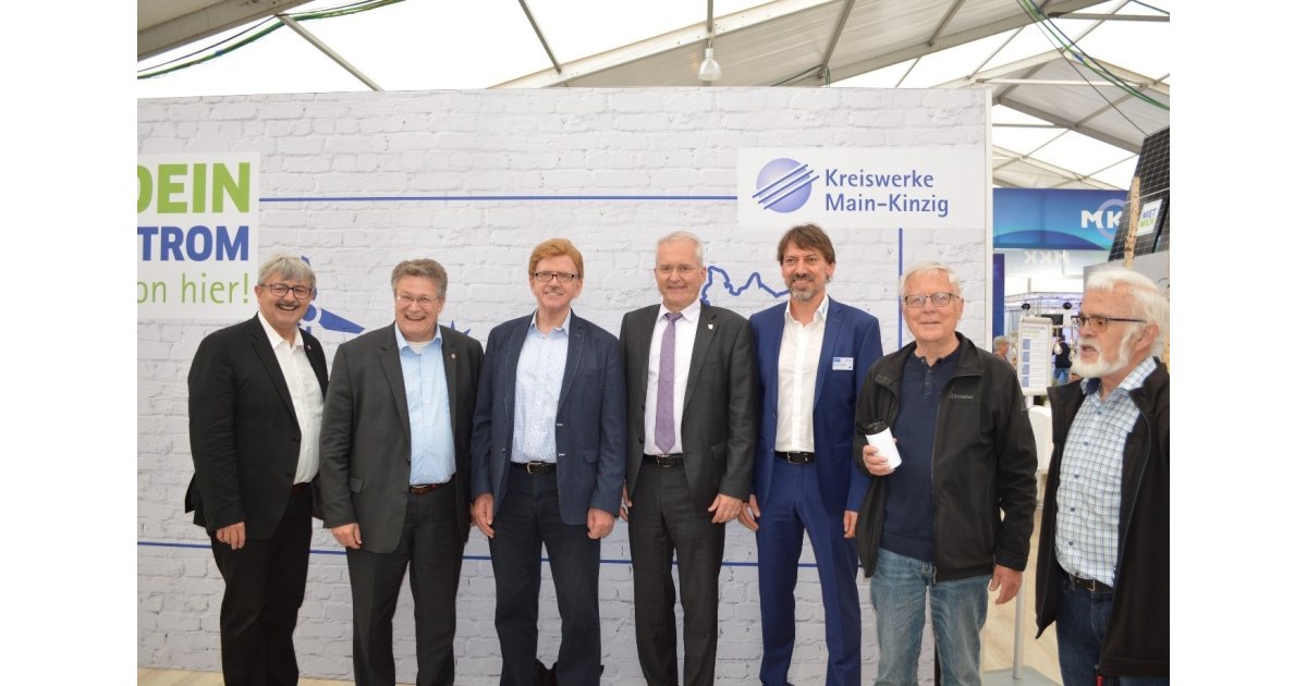 Landtagsabgeordneter Michael Reul, CDU, in guter Begleitung auf der ...